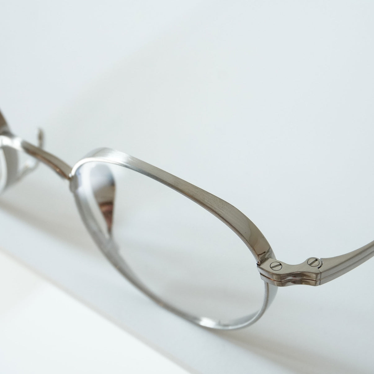 KameManNen カメマンネン / KMN 113 / TSH シルバー / メガネ – KRANC OPTICAL